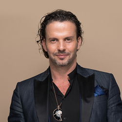 Gil Neuhaus - owner Neuhaus Jewelry Ldt